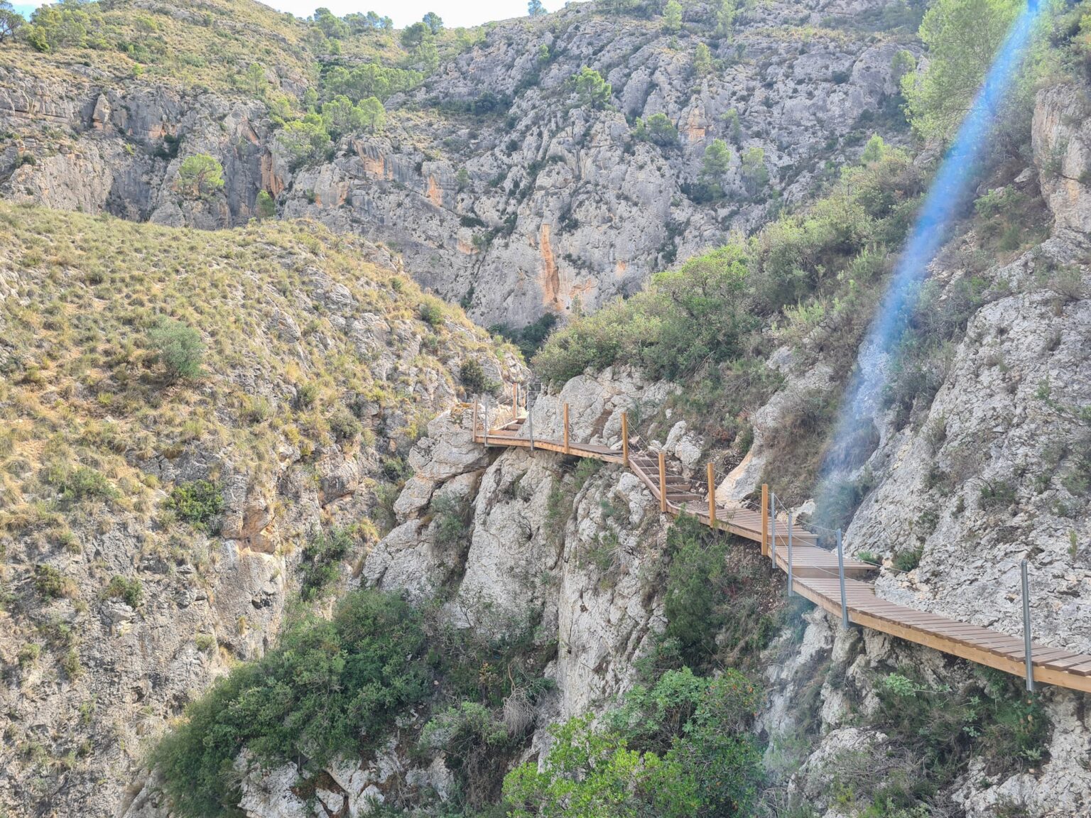 Las pasarelas de Relleu con niños: Una ruta ideal para salir de aventura